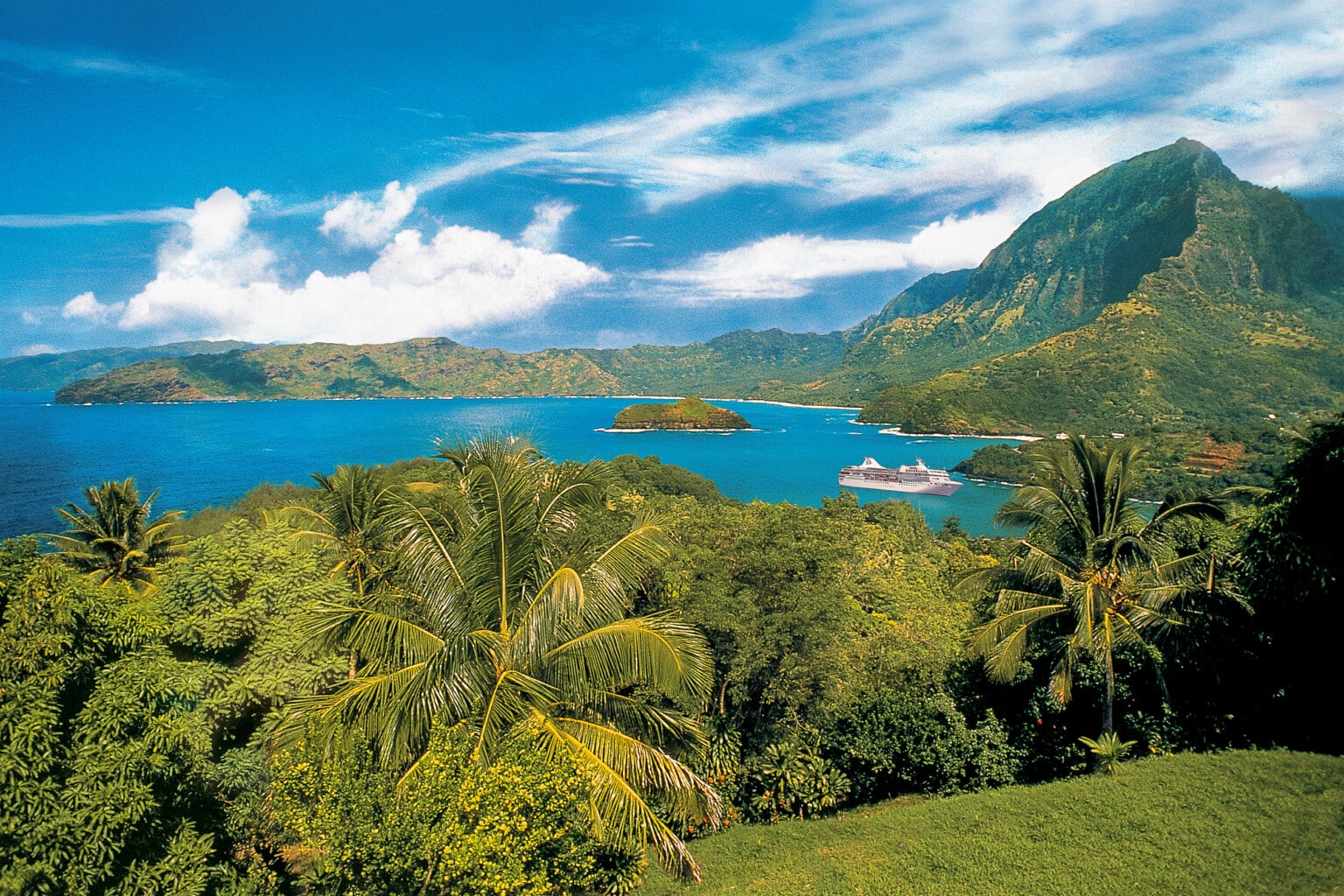 French Polynesia Tours & Cruises | Best Trips to Polynesia